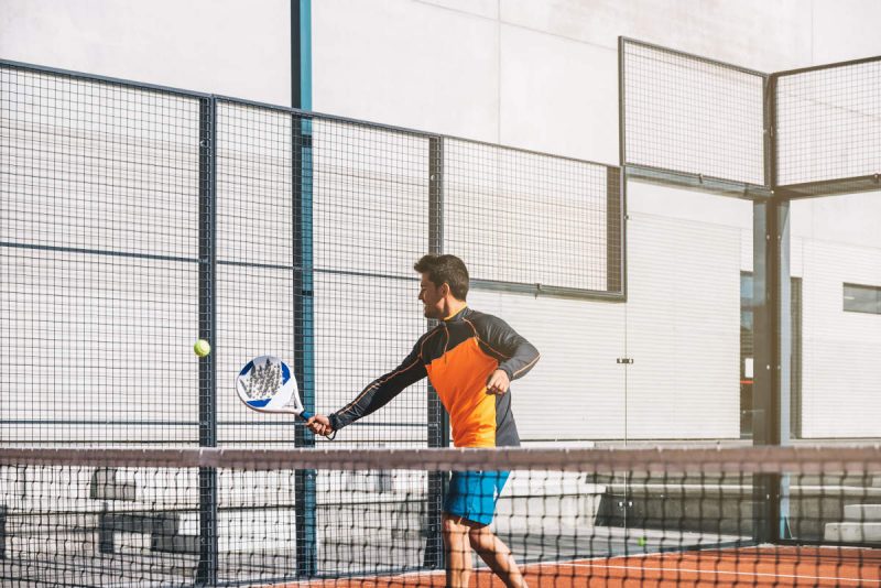 Padel-Tennis 2020: Regeln, Spielfeld & Training - Tennis Uni